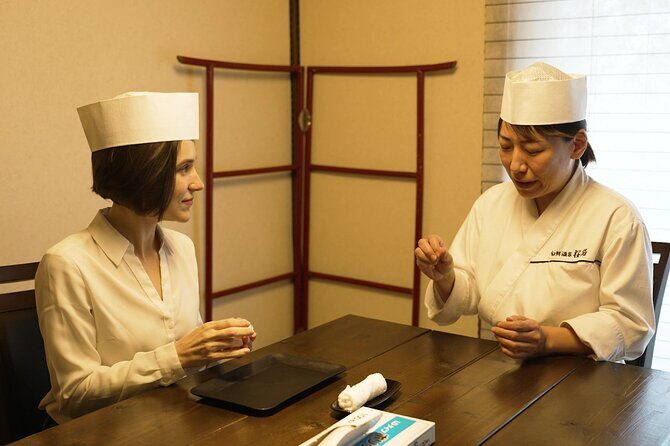 Taught by a professional! Making sushi with Hakodate's Fresh Fish - Making Your Own Sushi