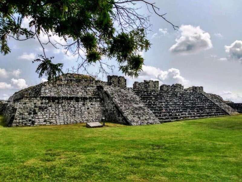 Taxco tour from Mexico City: & Xochicalco Pyramids - Exploring Xochicalco: The Ancient Observatory and Pyramids