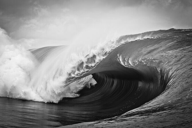 Teahupoo Wave Watching - The Experience from the Water