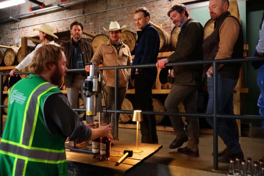 Tennessee Whiskey Experience: Tour w/ 11+ Whiskey Tastings - Distillery Visits and what to Expect