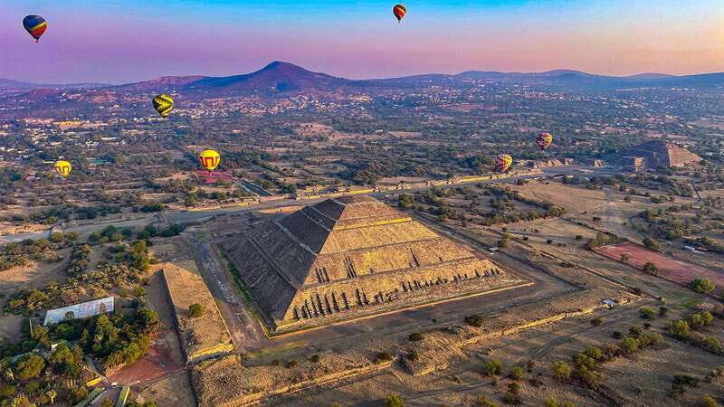 Teotihuacan: Hot Air Balloon Ride with Breakfast - The Balloon Flight