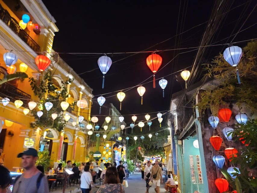 The lanterns of Hoi An & My Son - A Close Look at the Experience
