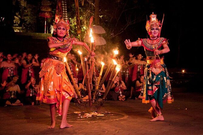 The mystical Uluwatu temple and the Kecak fire dance - Discover Balis Natural and Cultural Gems in One Day