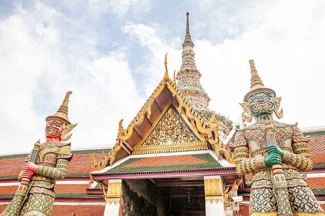 The Old City (Rattanakosin) and Longtail Boat Tour With Lunch In Bangkok - Authentic Experiences and Hidden Gems