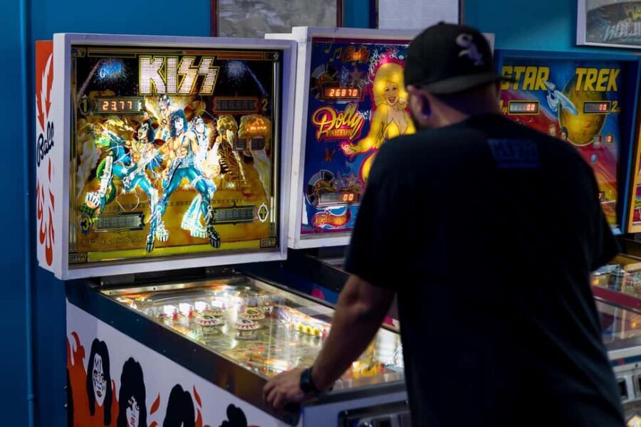 The Pinball Palace at Dezerland Park Admission - Exploring the Pinball Experience