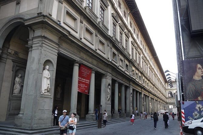 The Uffizi discovery tour with your private guide in Florence - The Art of Seeing with a Private Guide