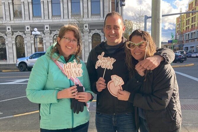 Thrilling Downtown Scavenger Hunt Game in Milwaukee - The Sum Up