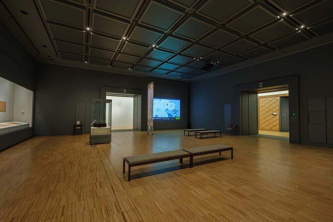 Tokyo Art Culture Tour in Sannomaru Shozokan Museum - What’s Included and What to Consider