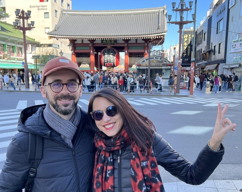 Tokyo: Asakusa Guided Historical Walking Tour - Stop 1: Kaminarimon and the Famous Gate
