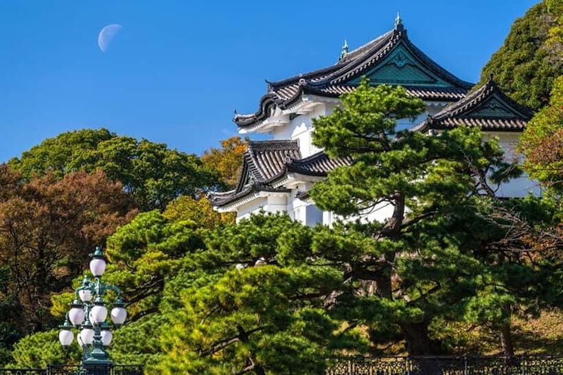 Tokyo: Private Tour of the Imperial Palace East Gardens - A Closer Look at What the Tour Offers