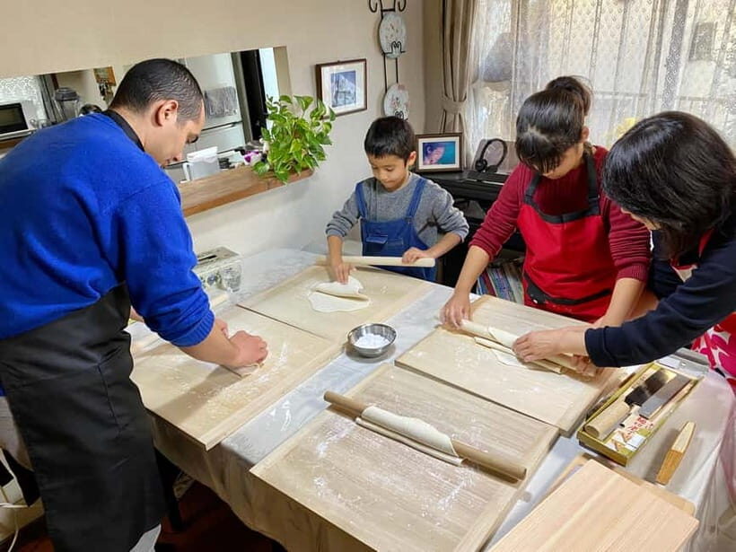 Tokyo: Traditional foot-kneaded Udon noodles class - What Makes This Experience Special?