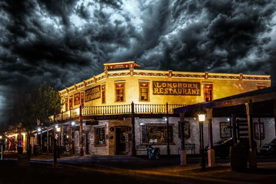 Tombstone Terrors Boos and Booze Haunted Pub Crawl - Why and Who This Tour Is Perfect For