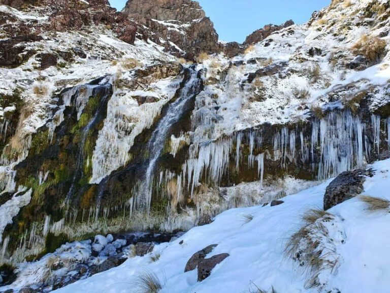 Tongariro Alpine Half Day Guided Group Walk - The Benefits of Guided Small Group Tours