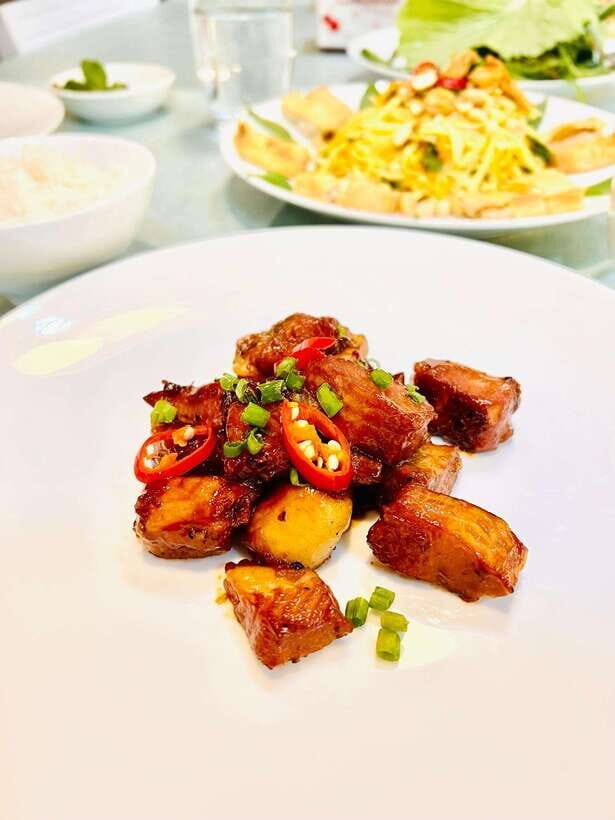 Top Home Cooking Class with Stunning River View AC Kitchen - Why This Cooking Class Stands Out