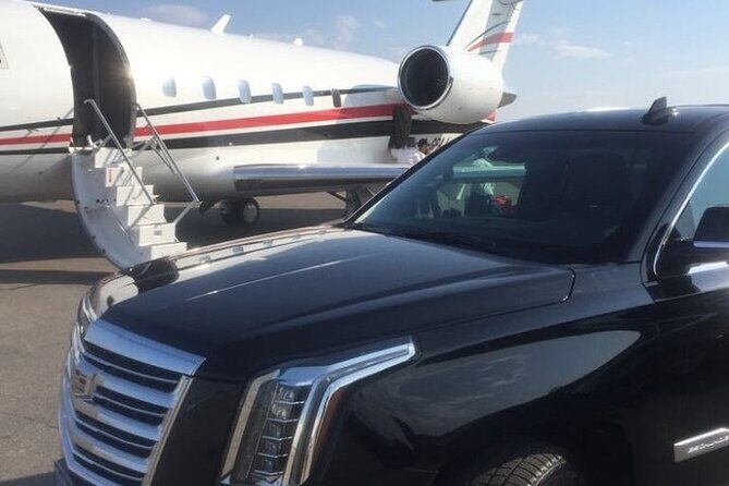 Toronto Airport Private Arrival Transfer-YYZ to Toronto Downtown - Authentic Traveler Experiences