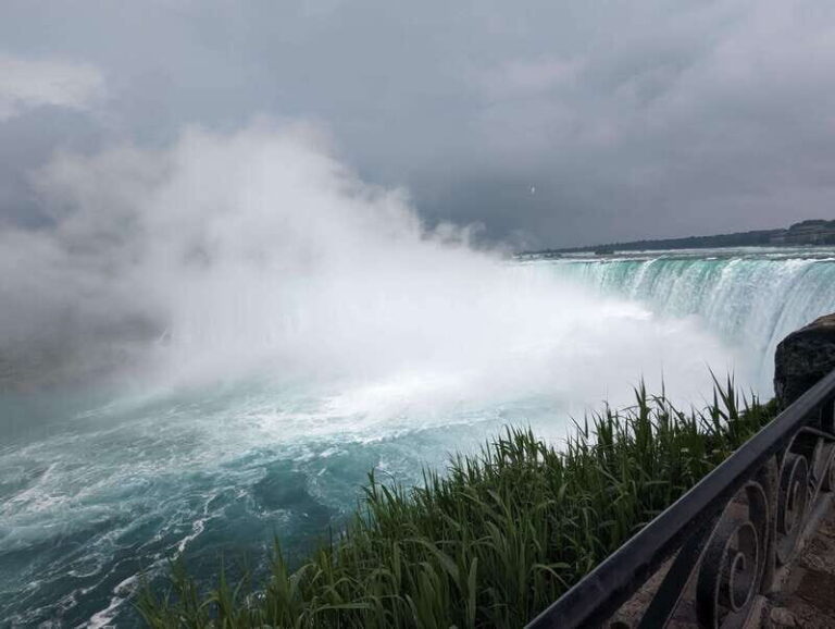 Toronto: Niagara Falls Day Tour with Boat Tour Option - What Could Be Better?
