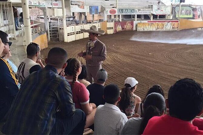 Tour between Charros, Mariachi and Tlaquepaque - Discovering Charros and the Charreada
