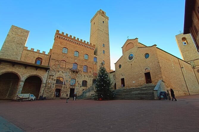 Tour of San Gimignano and Private Wine Experience in Chianti - The Value of This Tour