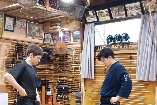 Tour to Experience Kobudo Etiquette at Hokushin Ittoryu Genbukan - Who Should Consider This Tour?