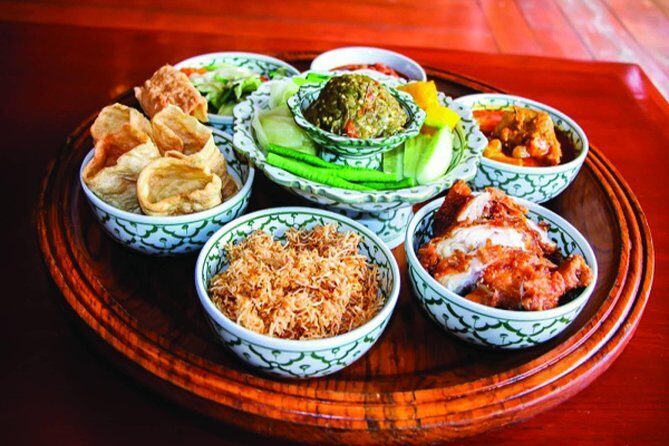 Traditional Khum Khantoke Dinner from Chiang Mai with Cultural Dance Show - The Cultural Dance Show