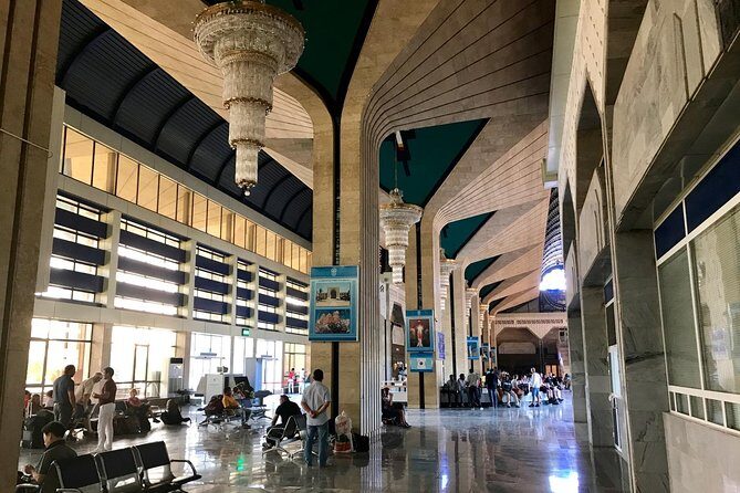 Train station and airport transfer - What to Expect During the Transfer