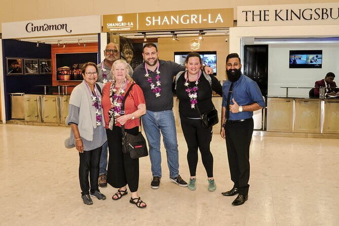 Transfer between Colombo Airport (CMB) and Doubletree by Hilton - Who Benefits from This Service?