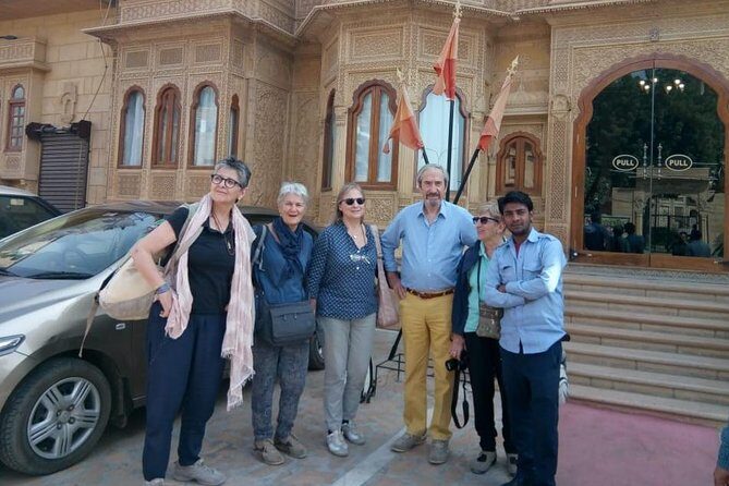 Transfer from Agra to New Delhi by Private Car - The Details: What to Expect
