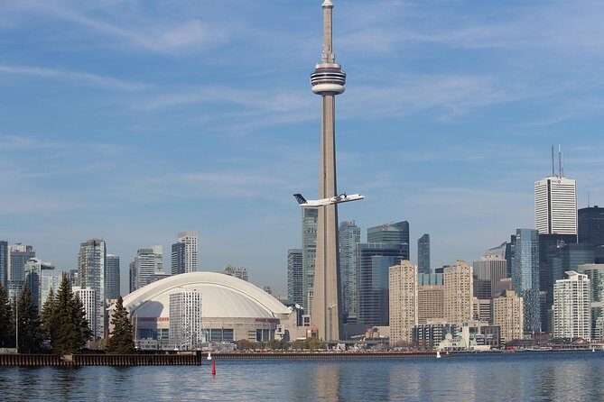 Transfer Toronto,Canada (Downtown) to Niagara Falls, Canada - Vehicle and Comfort Features