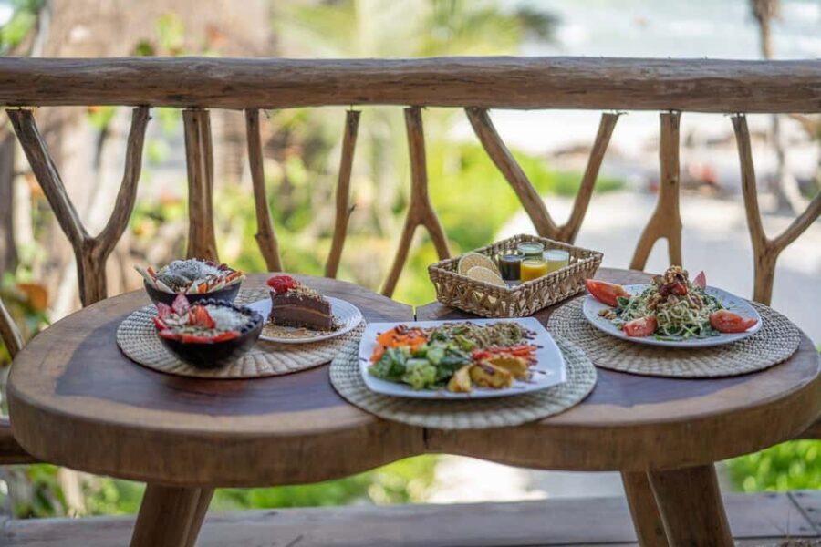 Tulum: Ahau Half-Day Pass with Premium Food and Drinks - The Art and Culture Element