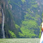 Tuxtla: Sumidero Canyon, San Juan Chamula & Zinacantán Tour - Visiting Zinacantán: Artisans and Traditional Life