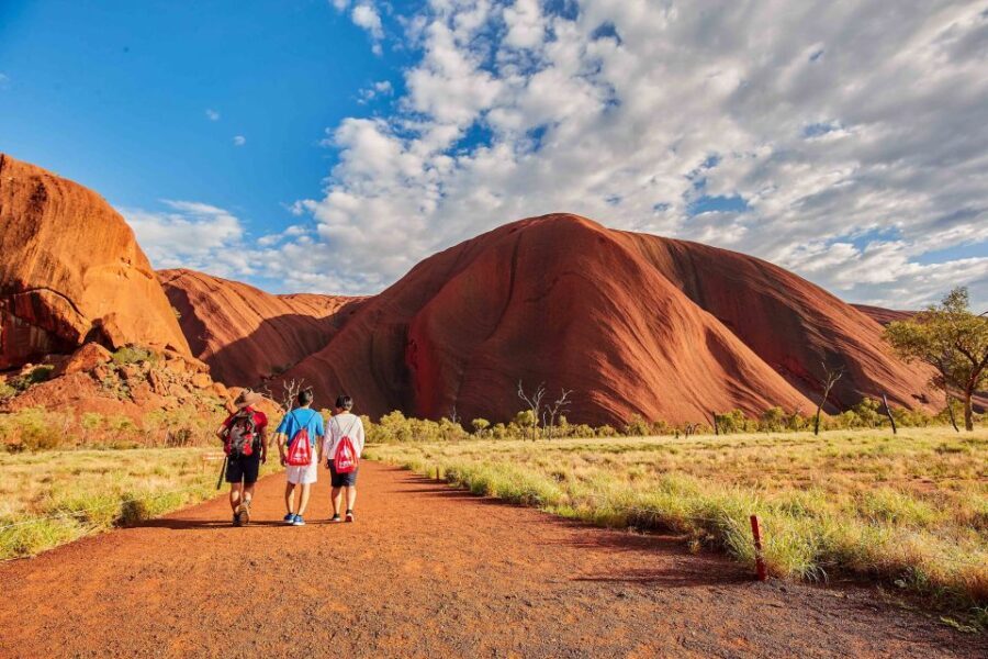 Uluru: Guided Walking Tour at Sunrise with Light Breakfast - The Positives: Why You Should Consider This Tour