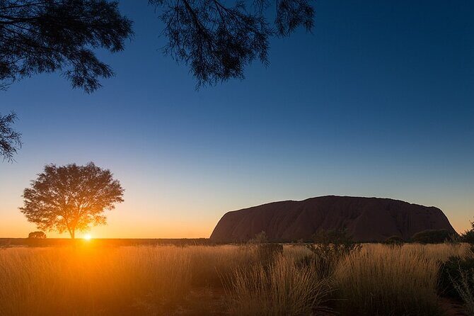 Uluru Overnight Escape from Ayers Rock - Authentic Experiences and Genuine Impressions