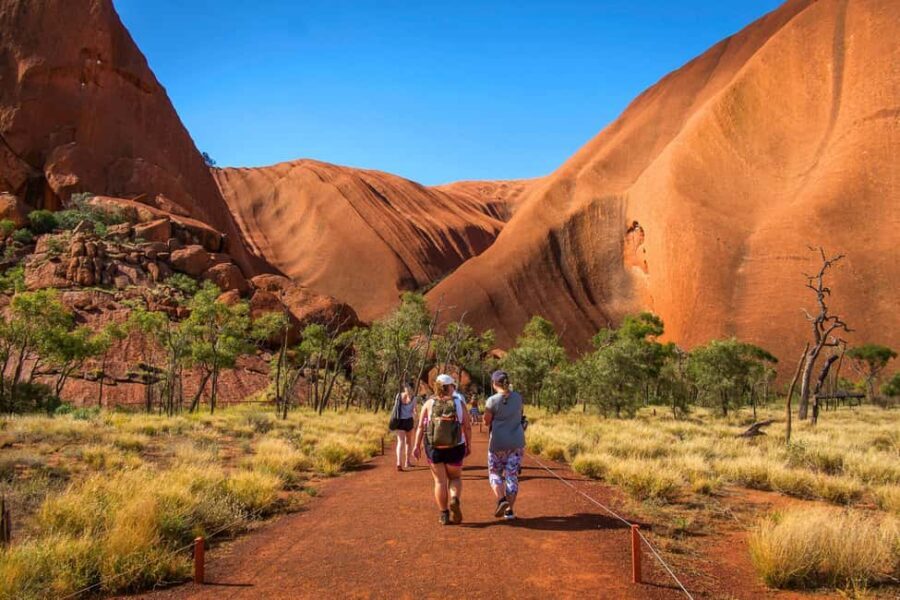 Uluru Overnight Escape - What Makes This Tour Stand Out?