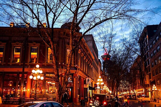 Vancouver Food Tour with 6 Tastings of Sushi, Poutine, Chocolate - Itinerary Breakdown: What Makes Each Stop Special?