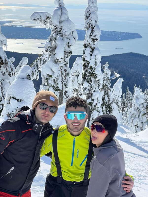 Vancouver: North Shore Mountains Snowshoeing with Transfer - Exploring the North Shore Mountains Snowshoeing Tour