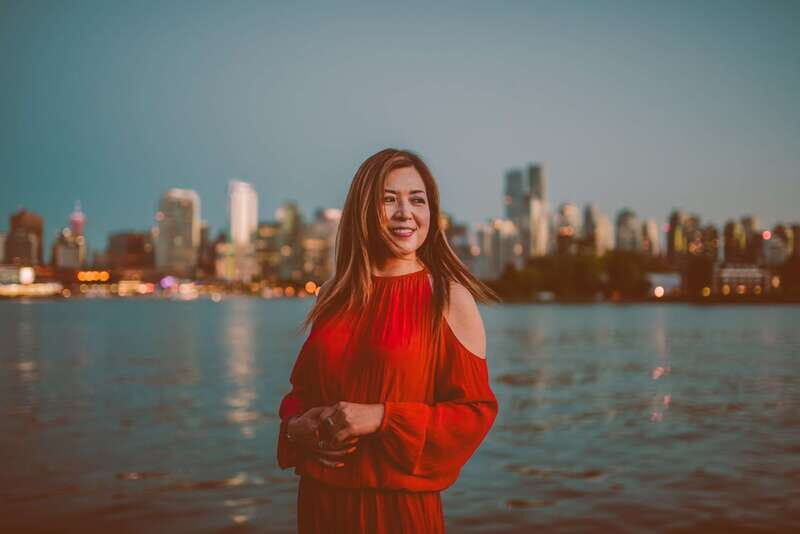Vancouver: Personal Travel & Vacation Photographer - The Photographers: Local Experts with a Friendly Attitude
