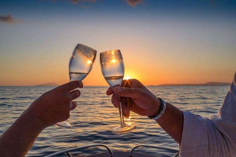 Vancouver: Sunset Boat Cruise with Complementary Bubbly - Setting the Scene: What This Experience Offers