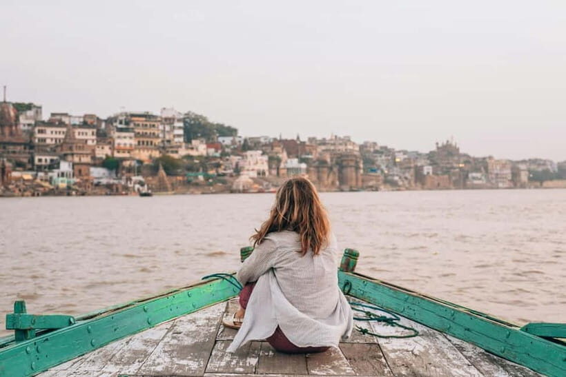 Varanasi: Boat Ride, Walking Tour, and Vegetarian Lunch - Practical Details and Tips