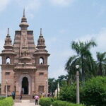 Varanasi tour - Transportation and Practical Details