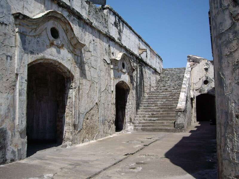 Veracruz: San Juan de Ulua Fortress Skip-the-Line Ticket - The Architecture and Setting
