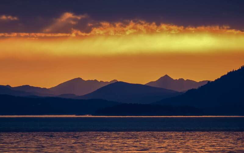 Victoria: Sunset Whale Watching Tour on Semi-Covered Boat - The Boat and Comfort Level