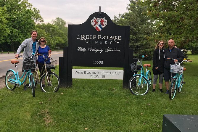Vine and Dine Bicycle Wine Tour with Lunch - What the Reviews Reveal