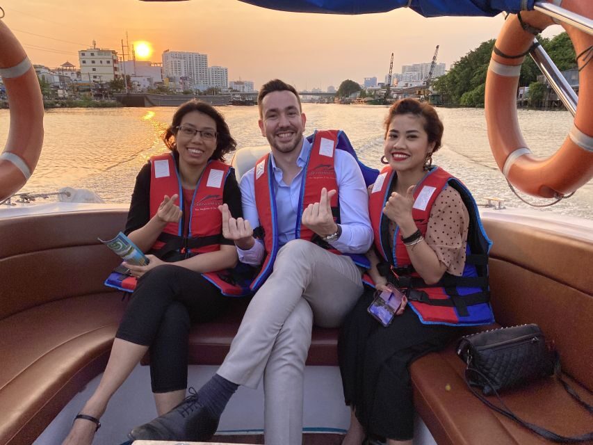 VIP Tour Enjoy Romantic Sunset by Speed Boat Free Cocktail - Practical Details and What to Expect