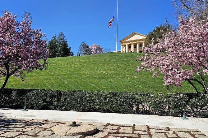 Visit Arlington National Cemetery with one of DC's best guides! - Walking, Weather, and Accessibility