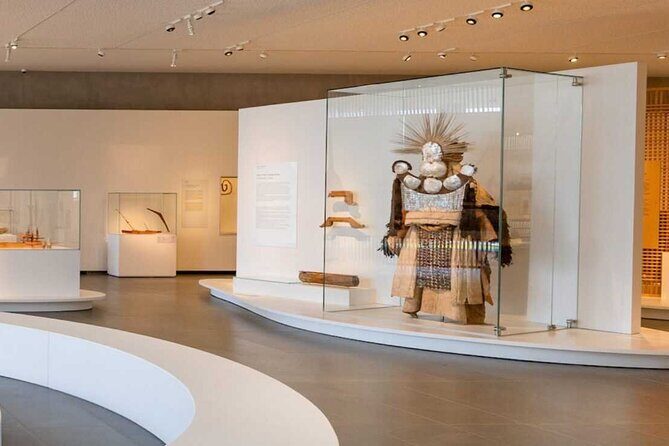 Visit of the Tahiti and her Islands Museum with a local guide. - Why This Tour Works Well