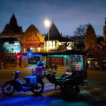 Visiting 9 Places in 3 hours Tour by Tuk-Tuk - Exploring Phnom Penh by Night: What You’ll See and Experience