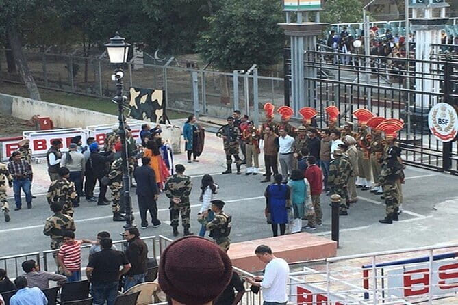Wagah Border Retreat Ceremony With Traditional Dinner - Why This Tour is Worth It