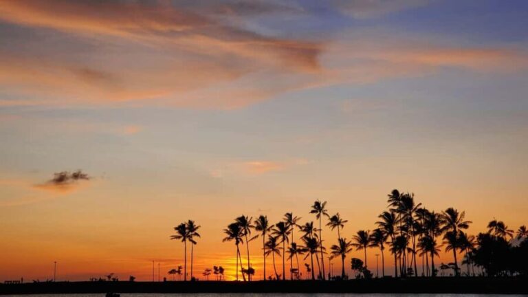 Waikiki: Friday Night Fireworks Catamaran Sail - Setting Sail in Waikiki: What to Expect