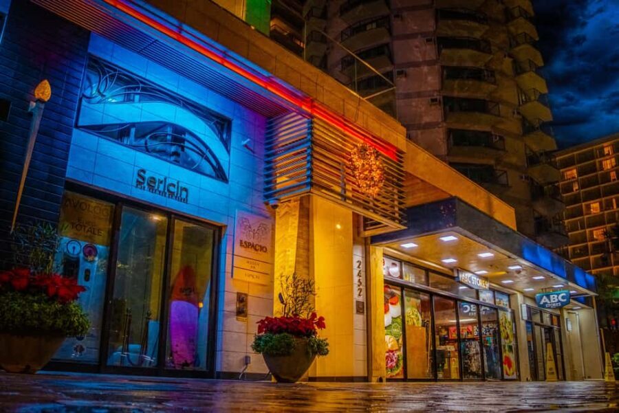 Waikiki Ghosts Boos and Booze Haunted Pub Crawl - The Value of the Experience
