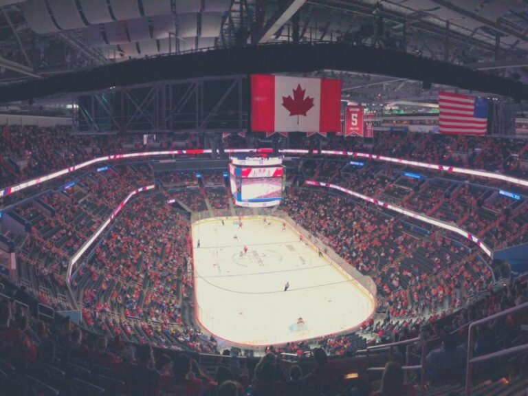 Washington, D.C.: Washington Capitals Ice Hockey Game Ticket - What You Can Expect on Game Day